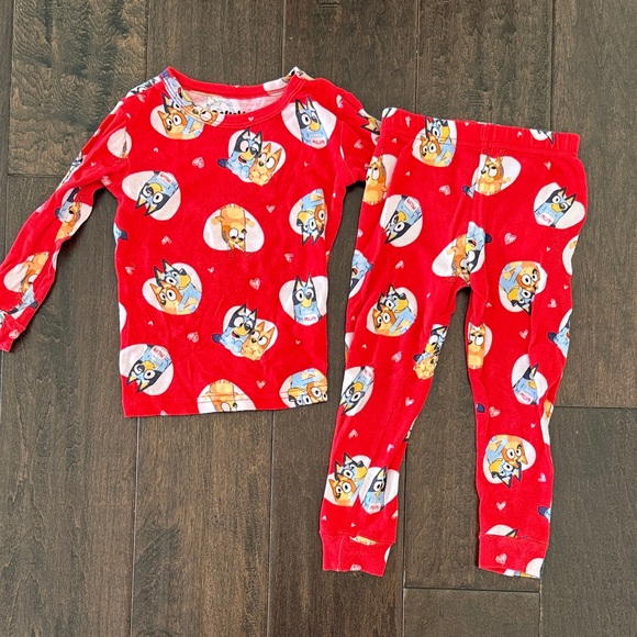 Bluey | Pajamas | Gender Neutral Bluey And Bingo Valentines Day Pajama ...